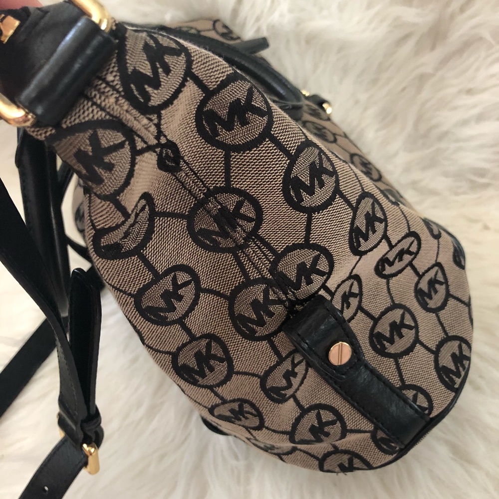 Michael Kors Mk Logo Black And Gold Bag - Gem